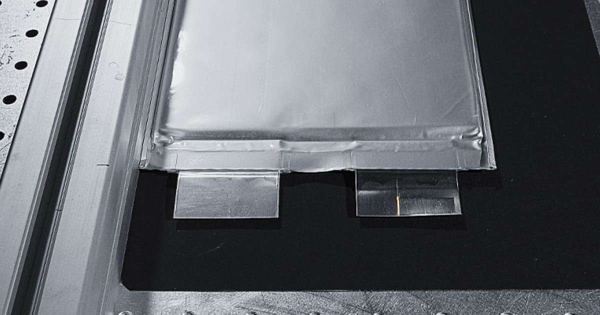 Pouch Cell Assembly: New Methods to Improve Manufacturing | Laserax